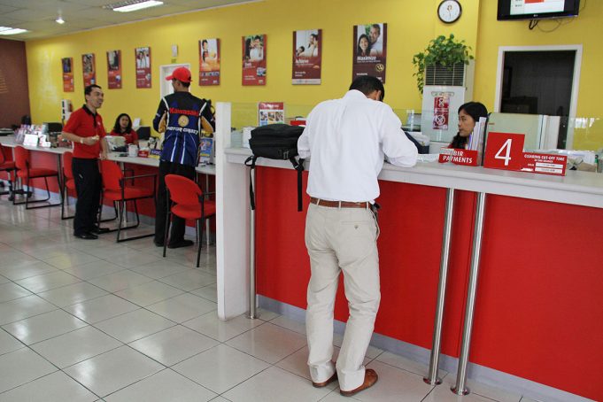 Holiday spending seen lifting banks’ Q4 profits - BusinessWorld Online