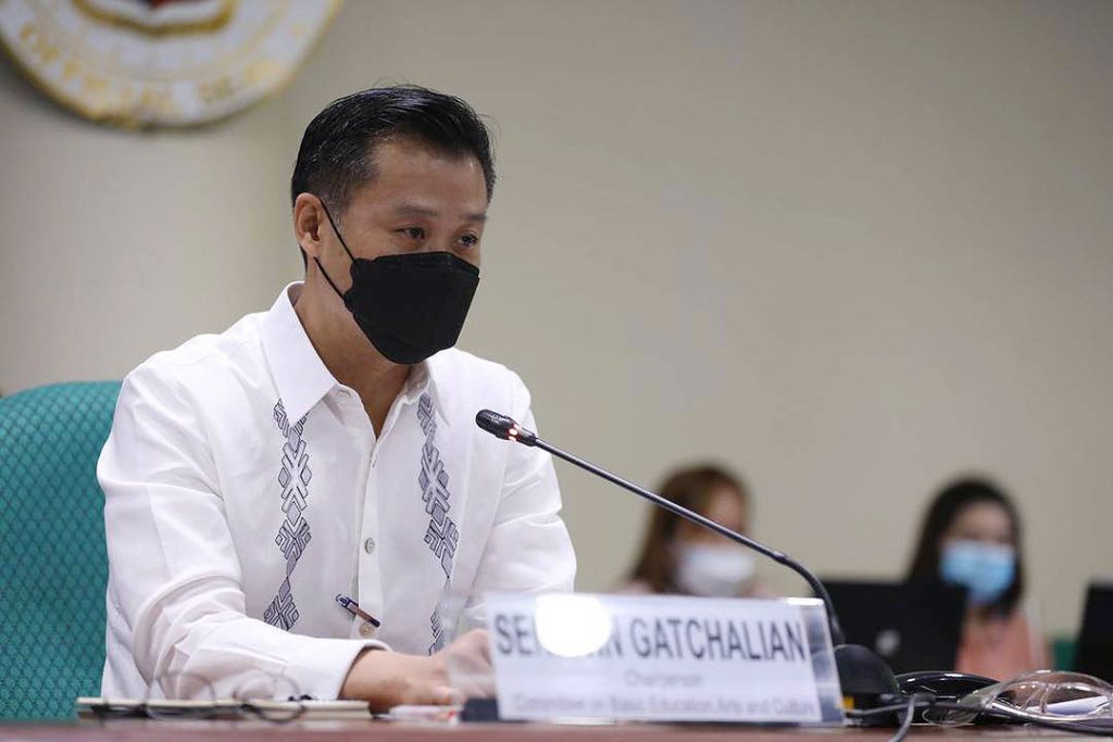 Senator asks all schools to start physical classes - BusinessWorld Online