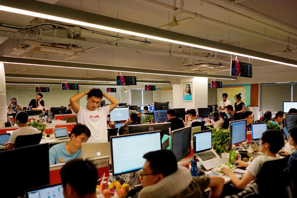 Chinese workers reveal hours online as backlash to 996 grows ...