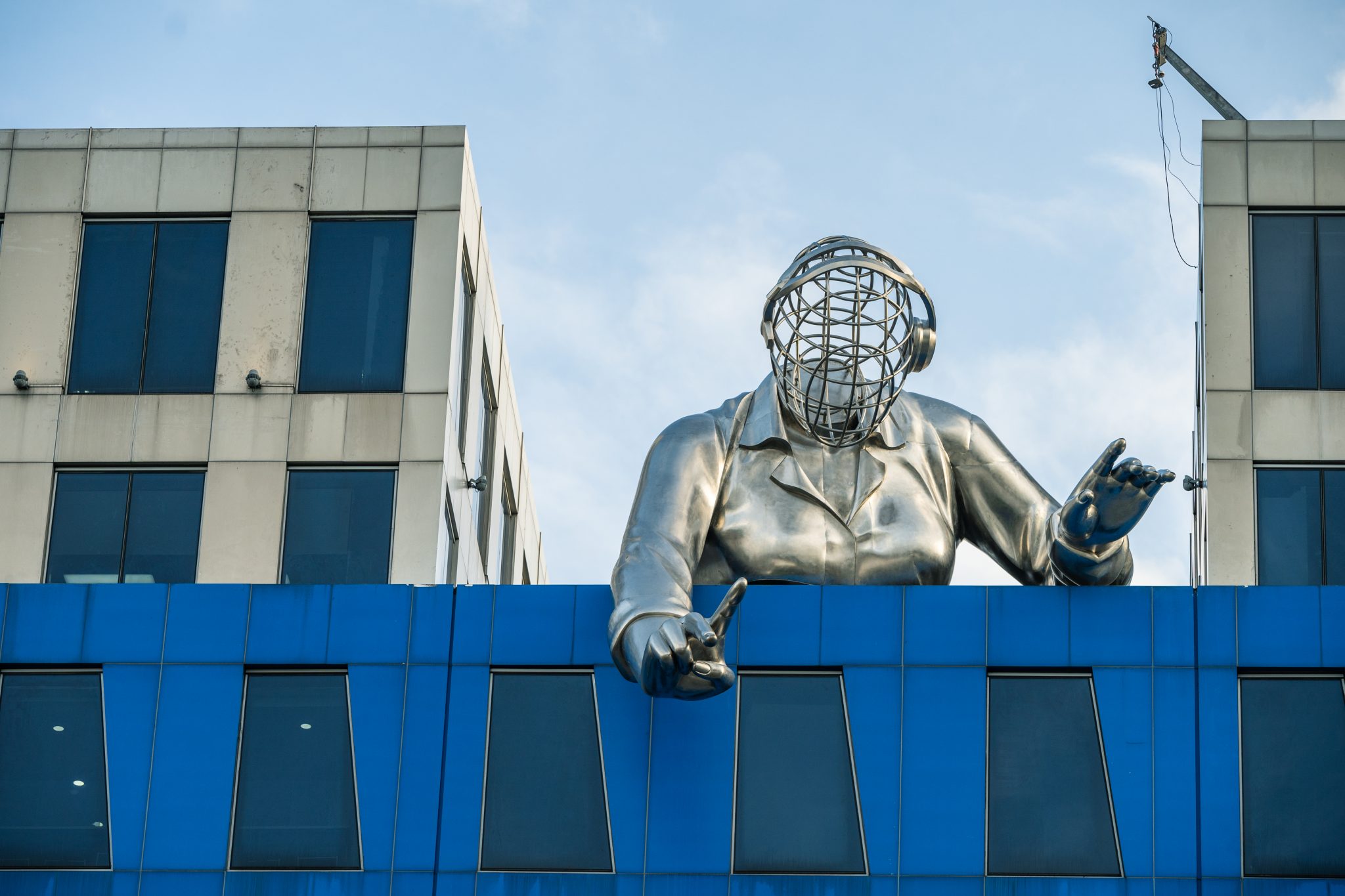 Giant statues unveiled along EDSA - BusinessWorld Online