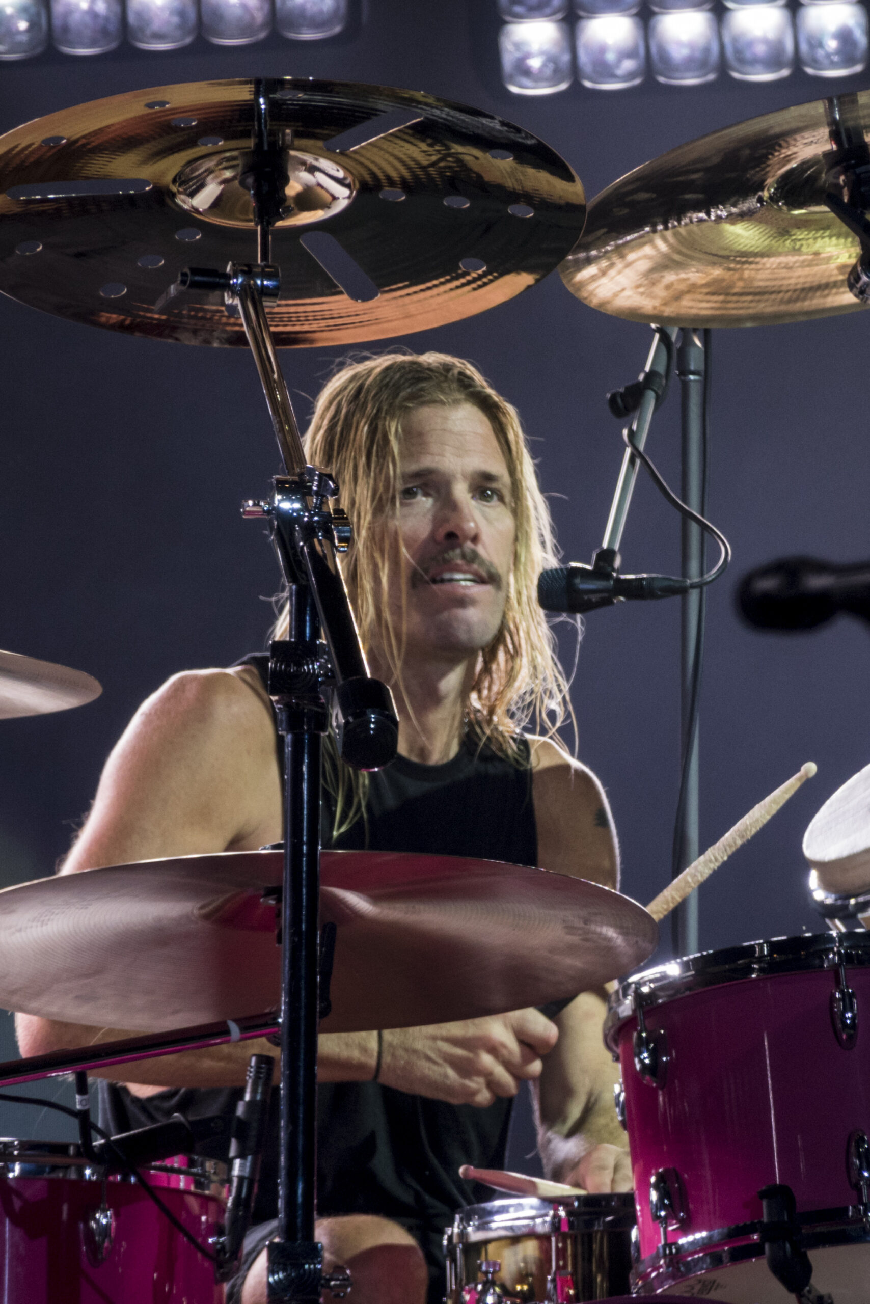 Authorities investigating Foo Fighters drummer Taylor Hawkins’s death ...