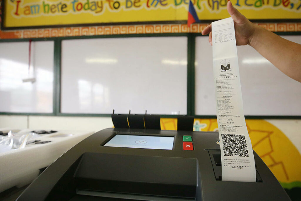 Experts seek Comelec overhaul after breakdown of vote machines ...