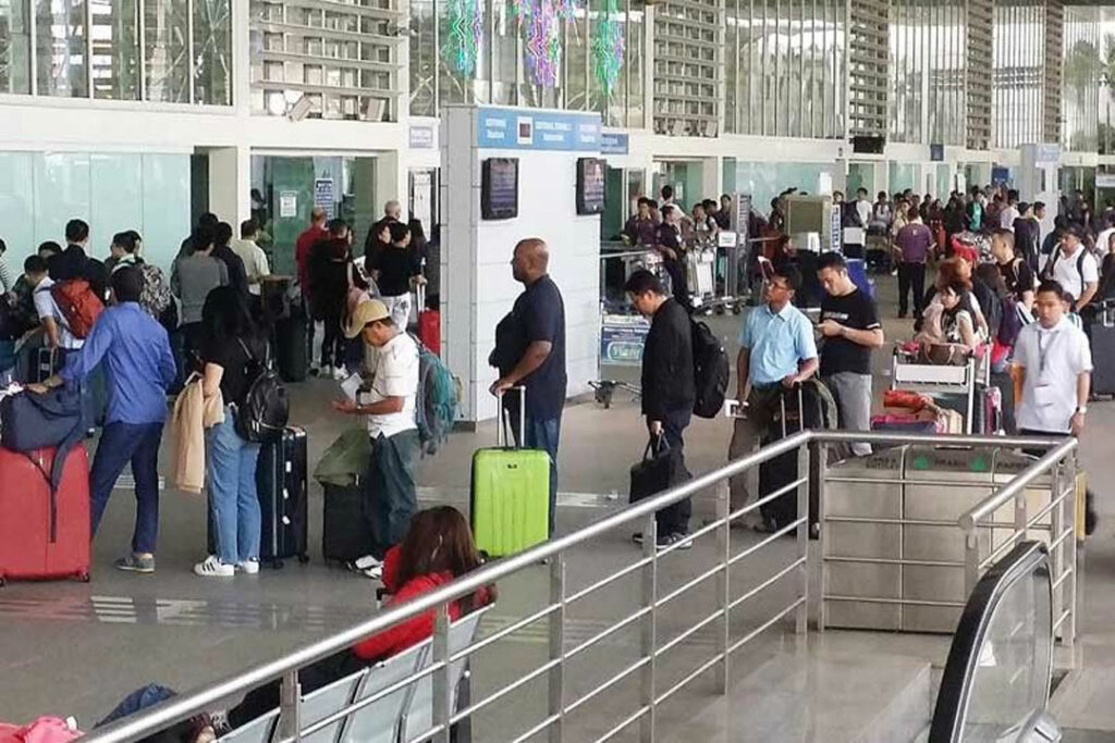 NAIA T2 needs more boarding gates, DoTr says - BusinessWorld Online