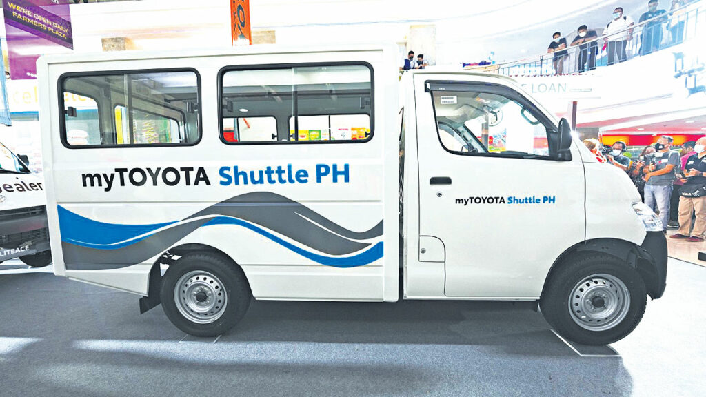 Toyota adds FX, Cargo trims to Lite Ace lineup - BusinessWorld Online