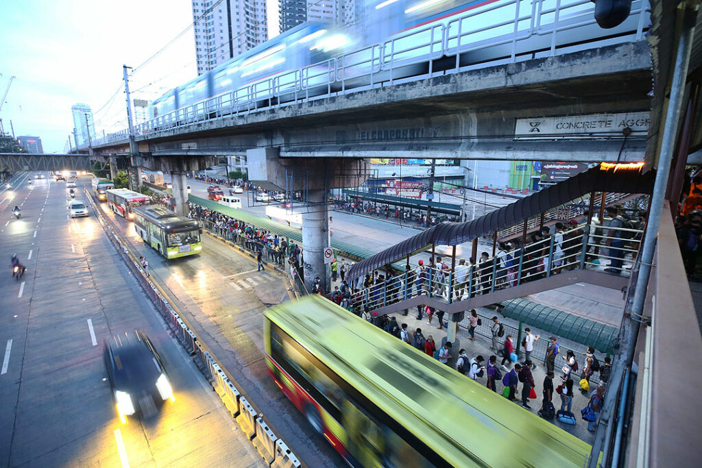 EDSA busway superior to old right-lane passenger pickup system — MAP ...