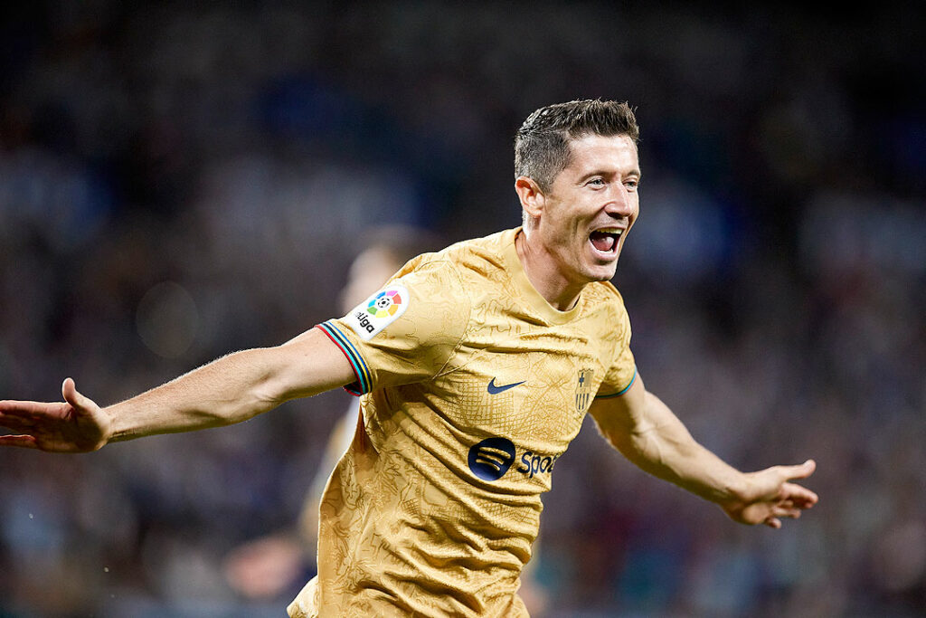 Lewandowski scores two as Barcelona thrash Real Sociedad ...