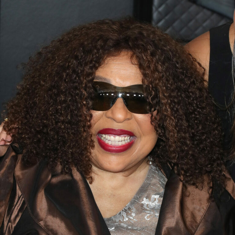 Singer Roberta Flack can no longer sing after ALS diagnosis ...