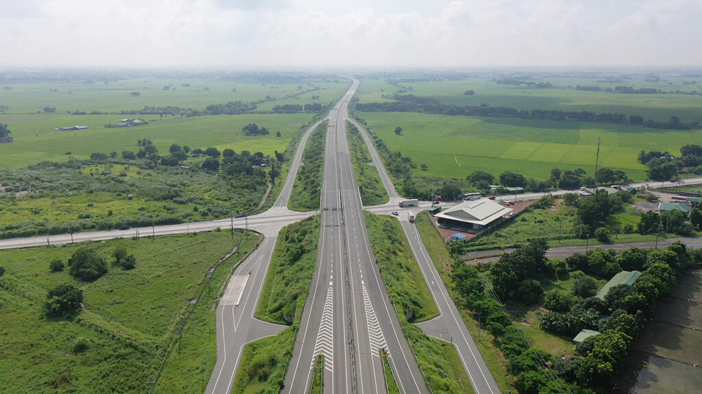 DPWH targets opening of another 7 kms of CLLEX by H1 2023 ...