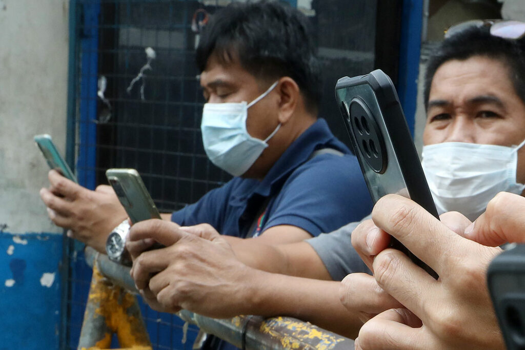 SIM reactivation surges after July 25 deadline - BusinessWorld Online