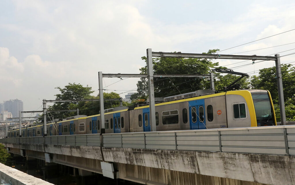 JICA announces Sumitomo, Hankyu tie-up to enhance LRT-1 operations - BusinessWorld Online