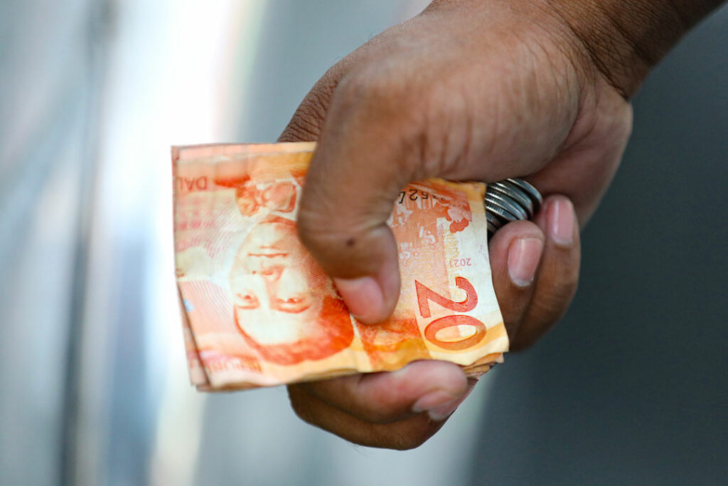 Peso inches up on Fed cut bets after US CPI - BusinessWorld Online