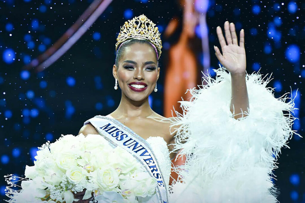 Bulacan’s Chelsea Manalo is first black Miss Universe Philippines ...