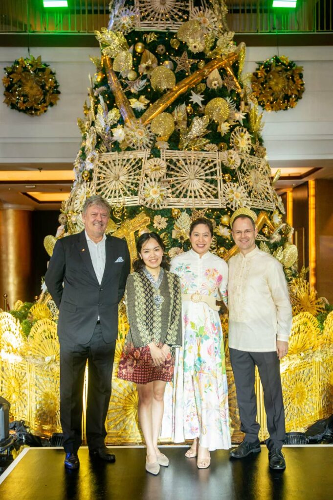 Dusit Thani Manila kicks off the holidays with a Paskong Pinoy tree ...